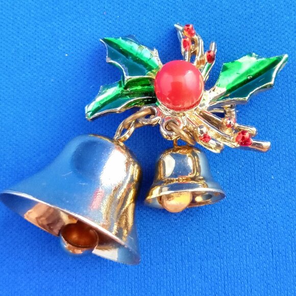 original vintage | Jewelry | Vintage Christmas Gold Tone Bell Pin 2 ...